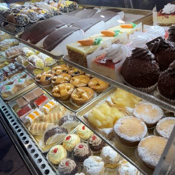 EAGLE ROCK ITALIAN BAKERY & DELI - Updated May 2024 - 914 Photos & 741 ...