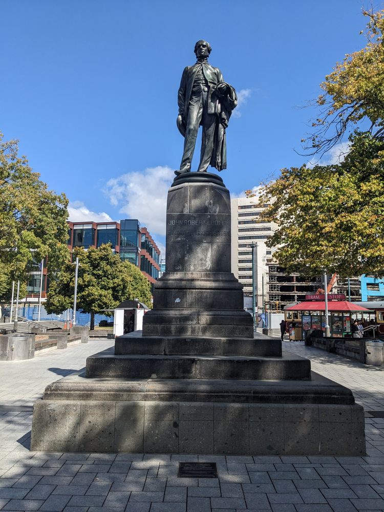 STATUE OF JOHN ROBERT GODLEY - Cathedral Square, Christchurch ...