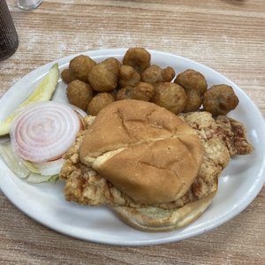 RED BARN CAFE - Updated June 2024 - 122 Photos & 148 Reviews - 107 W ...