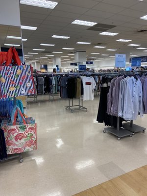 MARSHALLS - Updated June 2025 - 22 Photos & 40 Reviews - 3301 Coral Way ...