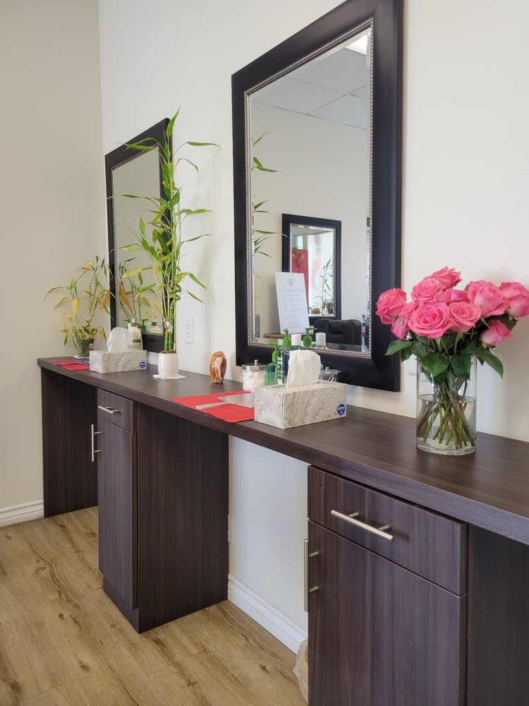 ARUNA THREADING STUDIO - Updated October 2025 - 136 Photos & 199 ...