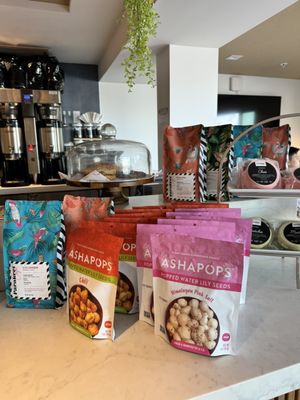 PARAKEET CAFE - Updated May 2024 - 23 Photos - 1155 Coast Blvd, San ...