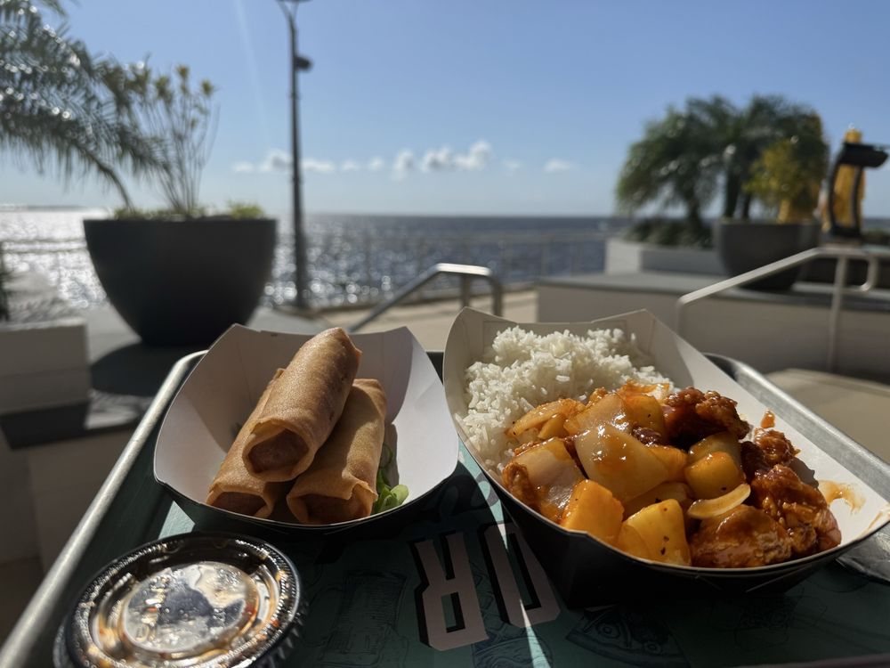 HARBOR YARDS FOOD HALL - Updated October 2025 - 17 Photos - 5500 ...