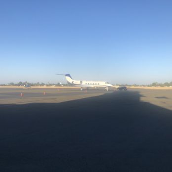 EXECUTIVE AIRPORT - Updated December 2025 - 60 Photos & 13 Reviews ...