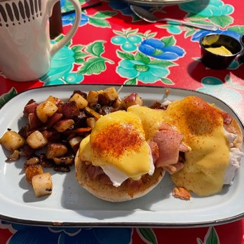 THE GARNET CAFE - Updated July 2024 - 332 Photos & 625 Reviews - 3646 N ...