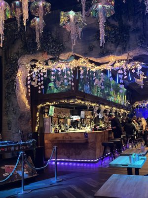 DIVE BAR - Updated June 2025 - 676 Photos & 948 Reviews - 1016 K St ...