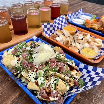 SOCAL VIBES - Updated May 2024 - 334 Photos & 258 Reviews - 17812 S ...