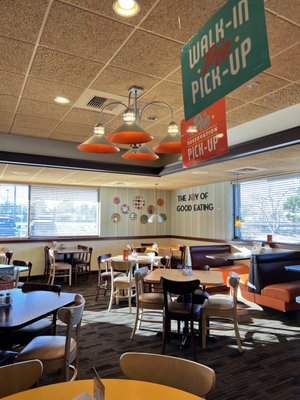 VILLAGE INN - Updated November 2025 - 66 Photos & 114 Reviews - 18601 E ...