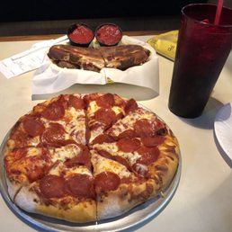 SHAKERS PIZZA - Updated December 2025 - 199 Photos & 363 Reviews - 4075 ...