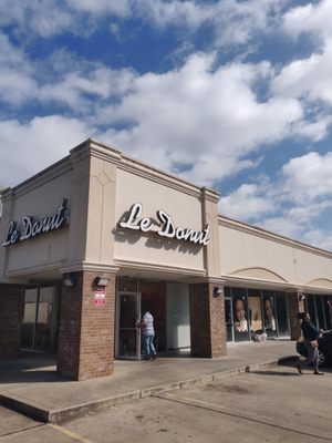 LE DONUT - 141 Photos & 297 Reviews - 2803 Old Spanish Trl, Houston ...