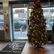 SIDE STREET INN - 2989 Photos & 1947 Reviews - 1225 Hopaka St, Honolulu ...