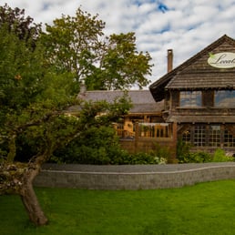 LOCALS - Updated December 2025 - 86 Photos & 115 Reviews - 1760 ...