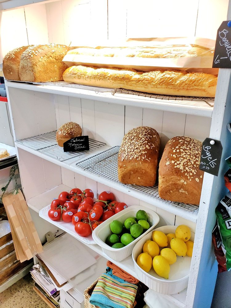 HELLO, GOOD PIE - 25 Photos & 48 Reviews - 39B Main St, Belgrade Lakes ...