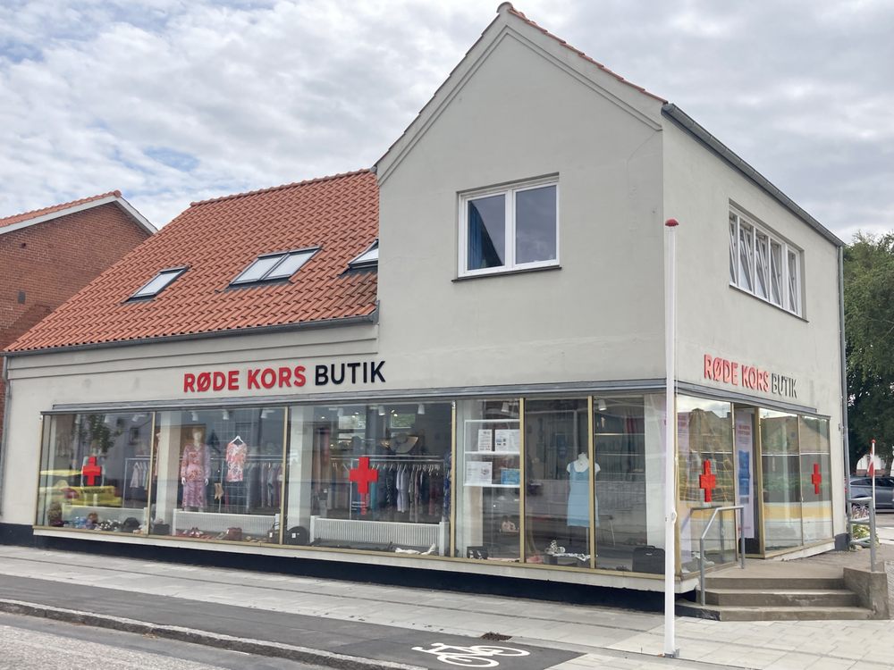 RØDE KORS BUTIK - Updated May 2024 - 18 Photos - Hovedgaden 40 ...
