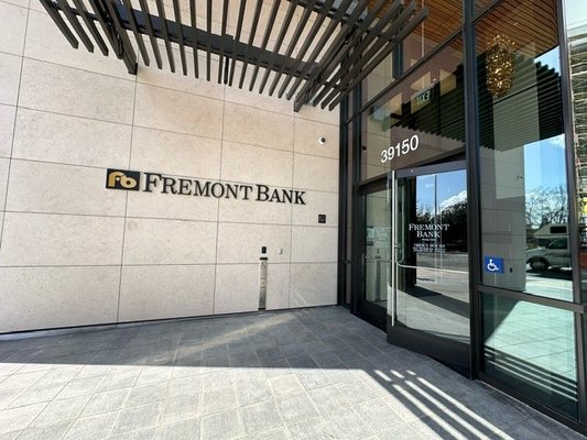 FREMONT BANK - Updated December 2025 - 39150 Fremont Blvd, Fremont ...