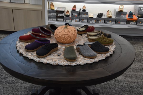 SHOE FLY - HARRISBURG - Updated December 2025 - 37 Photos - 5013 ...