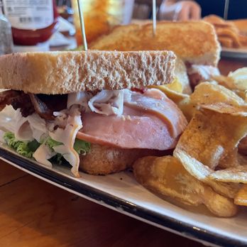 WILD WOMEN SALOON AND GRILL - Updated April 2025 - 139 Photos & 259 ...