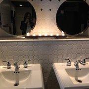 THE RESERVOIR LOUNGE - 74 Photos & 121 Reviews - 52 Wellington Street E ...