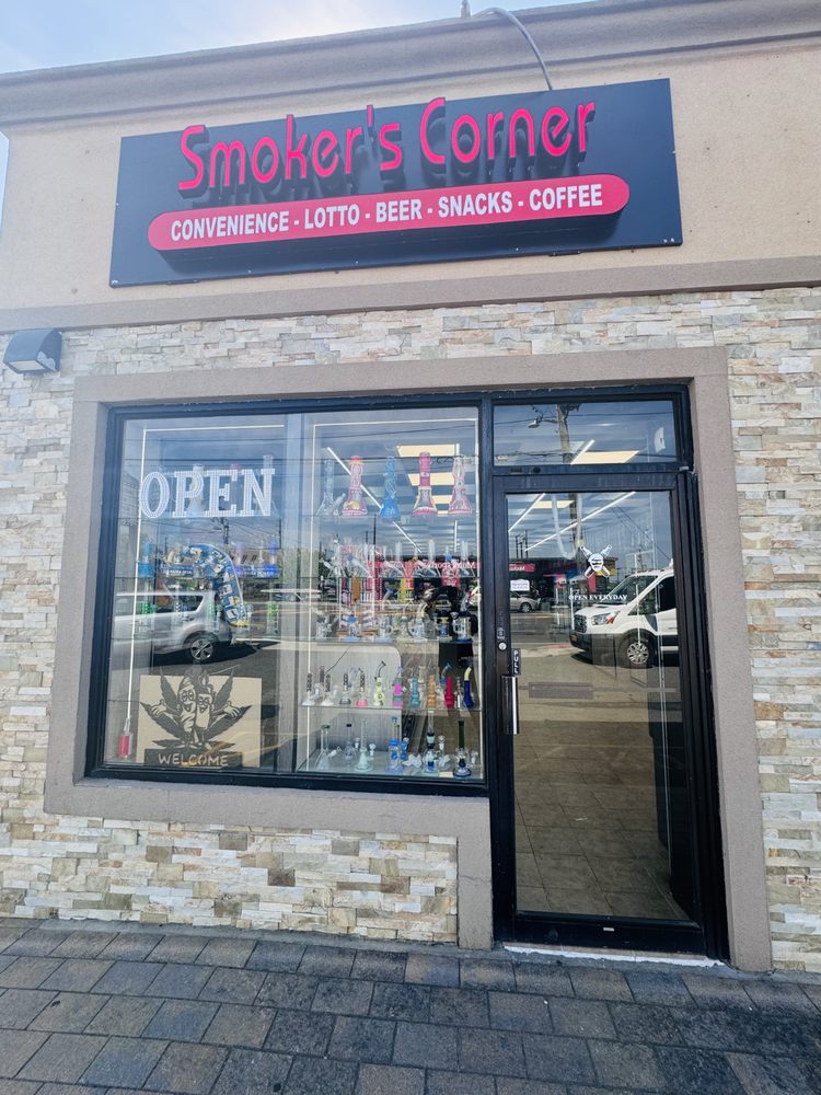 SMOKERS CORNER - Updated April 2025 - 4545 Austin Blvd, Island Park ...