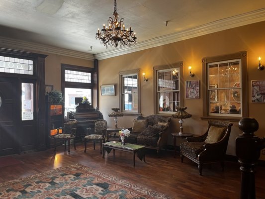 BURKE FAMILY RESTAURANT - Updated August 2024 - 62 Photos & 75 Reviews ...