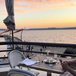 COMO - Updated July 2025 - 818 Photos & 475 Reviews - 1270 Carillon ...