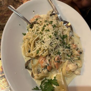 GRAZIE RISTORANTE ITALIANO - Updated December 2024 - 469 Photos & 625 ...