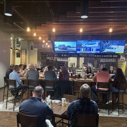 ROTOLO’S CRAFT & CRUST - Updated October 2025 - 93 Photos - 56 Reviews ...