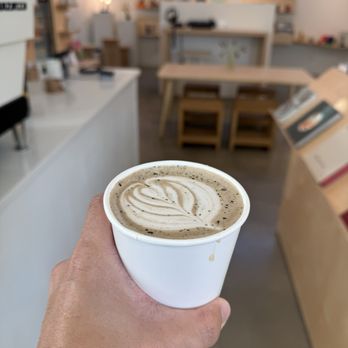 CAFE MOMENTO - Updated September 2025 - 102 Photos & 36 Reviews - 1200 ...