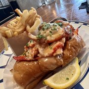 THE WALRUS OYSTER & ALE HOUSE - 3020 Photos & 2678 Reviews - 152 ...