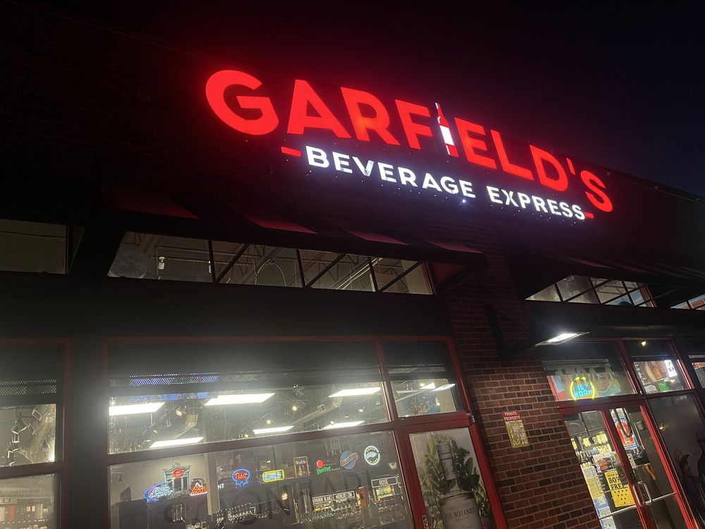GARFIELD’S BEVERAGE EXPRESS - Updated June 2025 - 1336 N Milwaukee Ave ...