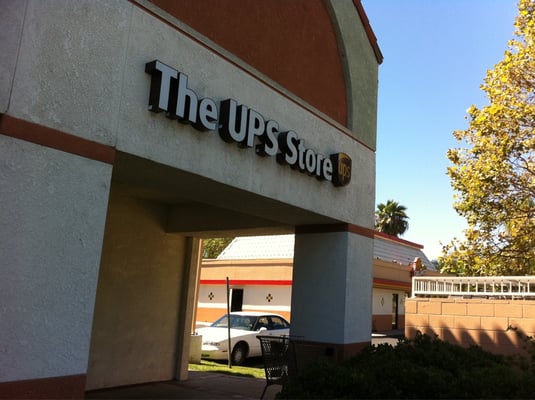 THE UPS STORE - Updated June 2026 - 48 Photos & 106 Reviews - 1442 E ...