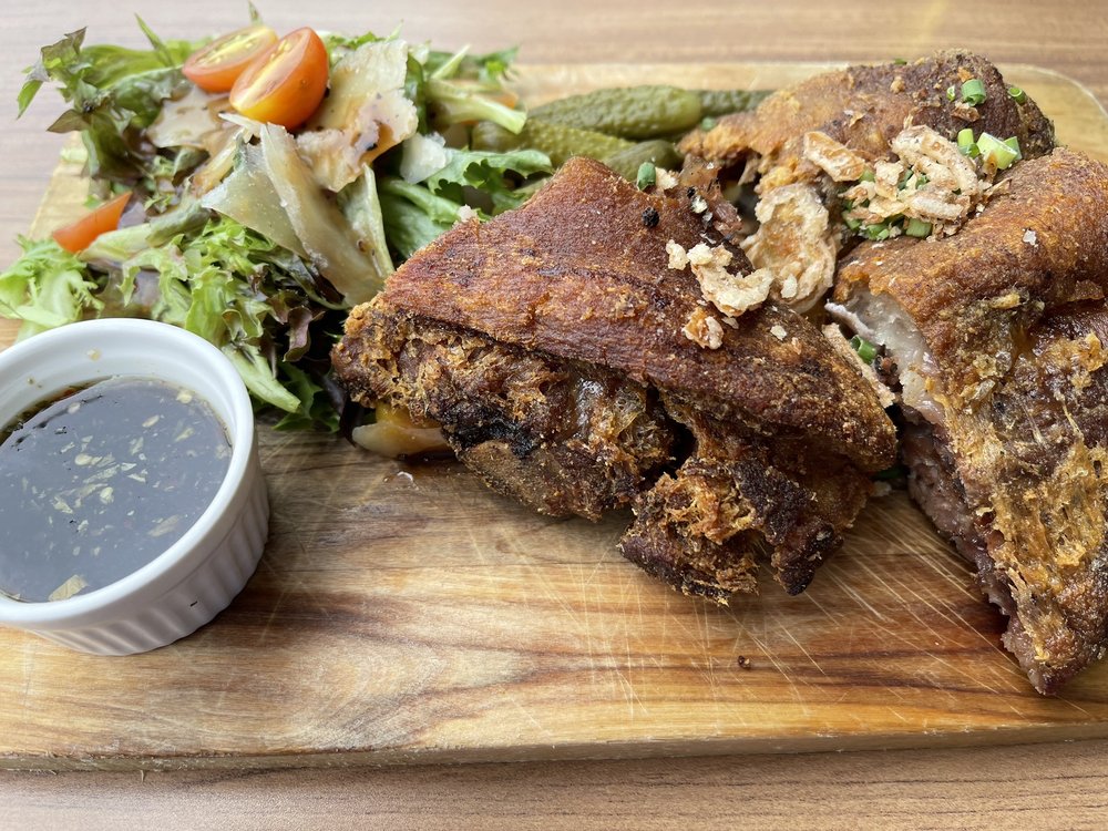 SQUE ROTISSERIE AND ALEHOUSE - Updated June 2025 - 20 Photos & 14 ...