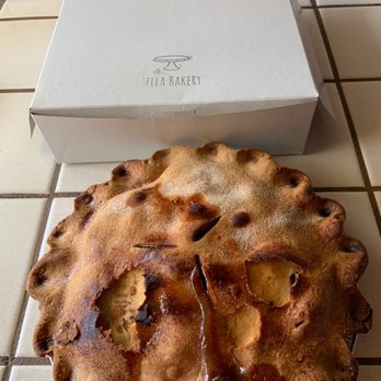 BELLA BAKERY - 94 Photos & 99 Reviews - 1501 Draper St, Kingsburg ...