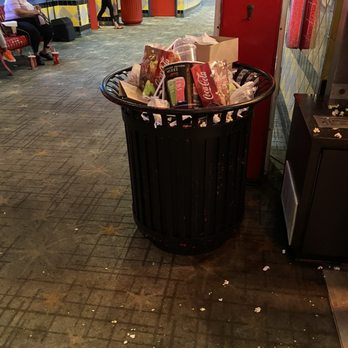 AMC HIGHWOODS 20 - Updated July 2025 - 124 Photos & 171 Reviews - 18002 ...