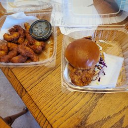 BEACON TAP - Updated October 2025 - 192 Photos & 261 Reviews - 1374 Lee ...