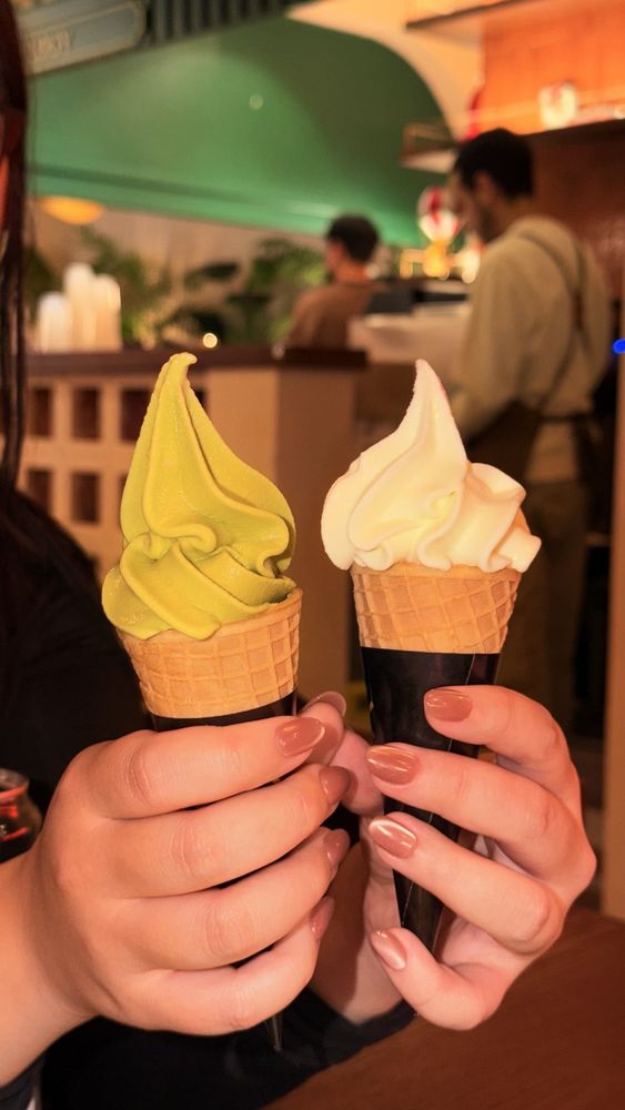 GROWL GROWL - Updated January 2026 - 140 Photos & 29 Reviews - 11 W ...