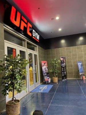 UFC GYM ANAHEIM - Updated October 2025 - 27 Photos & 84 Reviews - 400 W ...