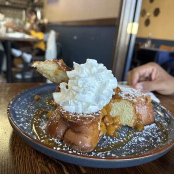 THE COURT CAFE - Updated December 2024 - 1060 Photos & 740 Reviews ...