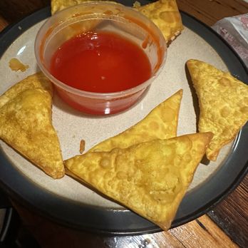 GOLDEN DRAGON - ELMWOOD - Updated December 2025 - 34 Photos & 28 ...