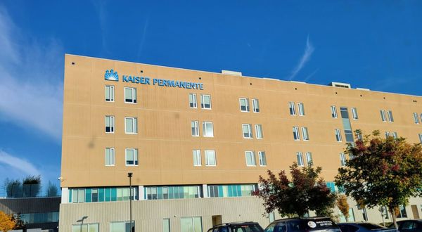 KAISER PERMANENTE VALLEJO MEDICAL CENTER - Updated May 2025 - 124 ...