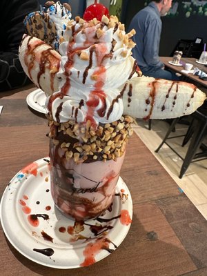 THE YARD MILKSHAKE BAR - 21 Photos & 24 Reviews - 1600 California St ...