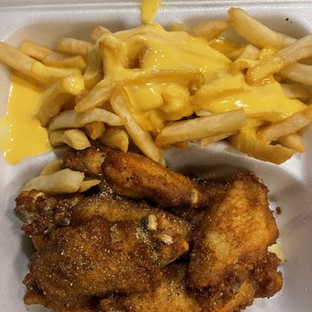 WINGS R KING - Updated April 2025 - 34 Photos & 43 Reviews - 3833 E ...