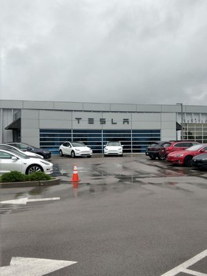 TESLA STORE - Updated September 2025 - 13 Reviews - 16955 Chesterfield ...