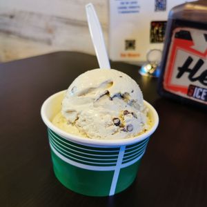 SNOWFLAKE ICE CREAM SHOPPE - Updated October 2024 - 340 Photos & 349 ...