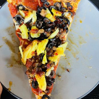 THE PIZZA STORE BY OC LOCAL - Updated May 2025 - 100 Photos & 95 ...