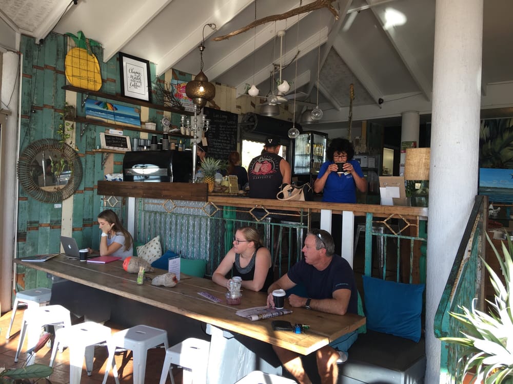 LURE LIVING - Updated September 2024 - 14 Anzac Pde, Yeppoon Queensland ...