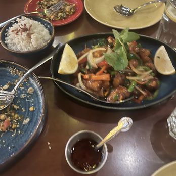 MANDALAY RESTAURANT - Updated February 2025 - 2481 Photos & 2580 ...