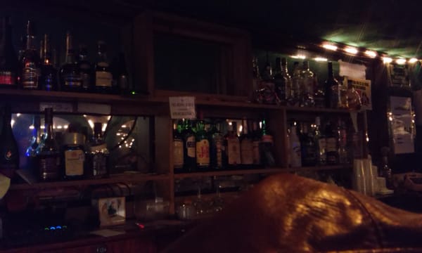 TROPIC’S BAR - Updated October 2025 - 20 Photos & 22 Reviews - Flores ...