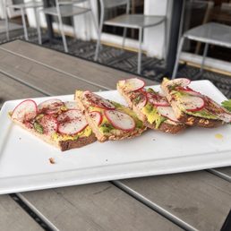 THE SOURCE CAFE - Updated July 2025 - 737 Photos & 566 Reviews - 509 ...