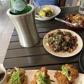 CHROMA MODERN BAR + KITCHEN - Updated August 2024 - 2772 Photos & 1185 ...